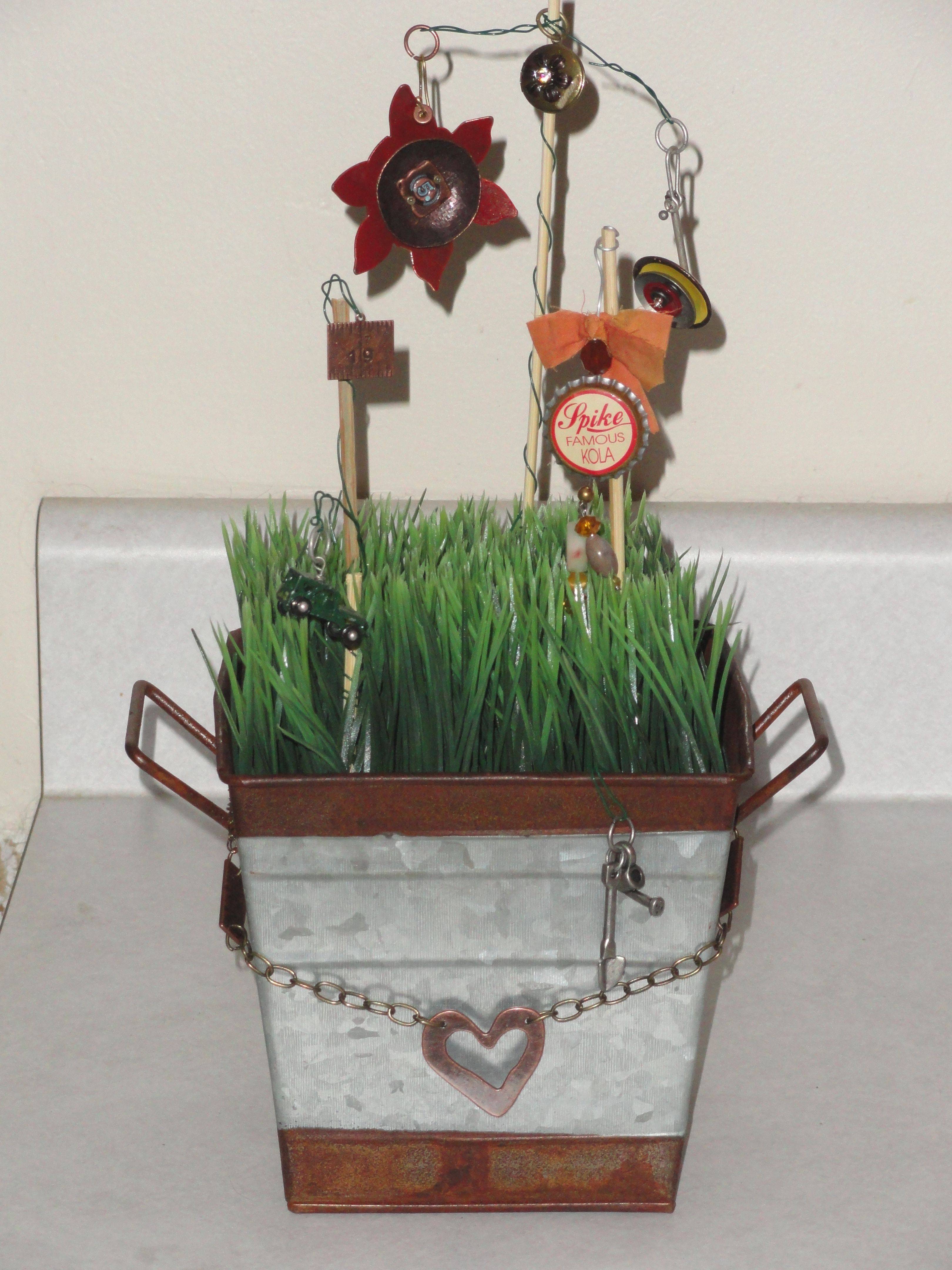 23 Repurposed Garden Art Ideas For This Year | SharonSable