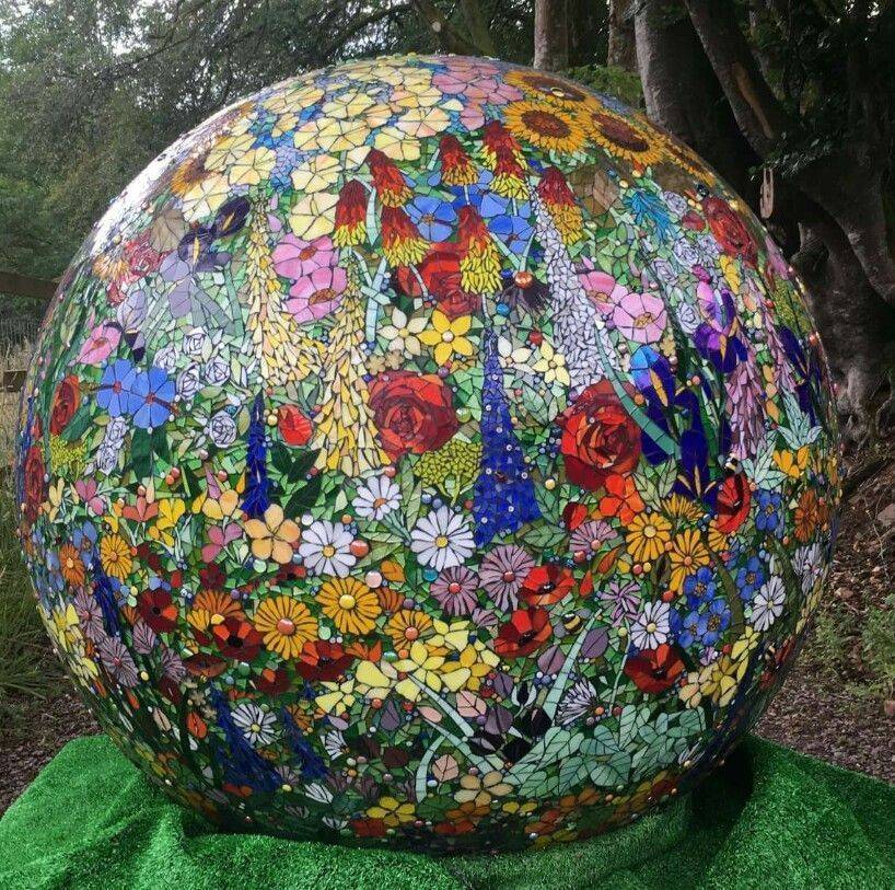 24 Mosaic Garden Decor Ideas To Consider | SharonSable