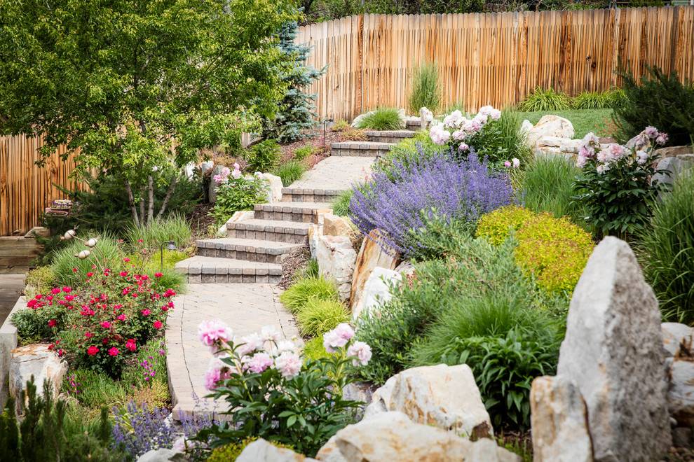 22 Rustic Garden Paths Ideas You Should Check | SharonSable