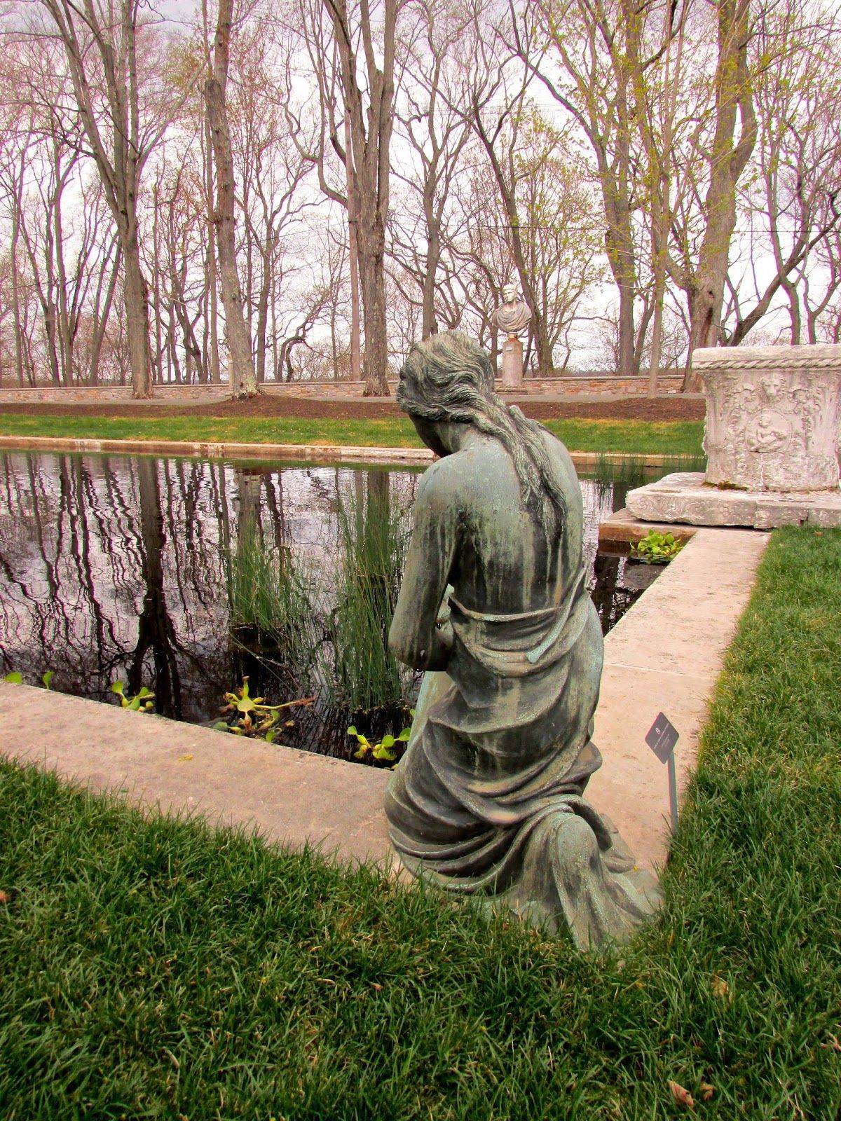 25 Beautiful Garden Sculptures Ideas You Cannot Miss | SharonSable