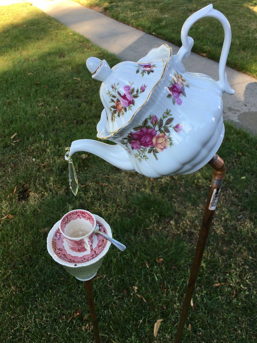 25 Tea Pot Garden Decor Ideas Worth a Look | SharonSable