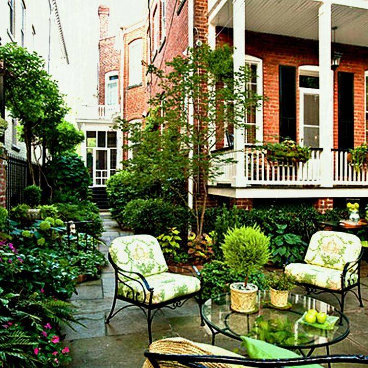 21 Small Courtyard Flower Garden Ideas You Gonna Love | SharonSable