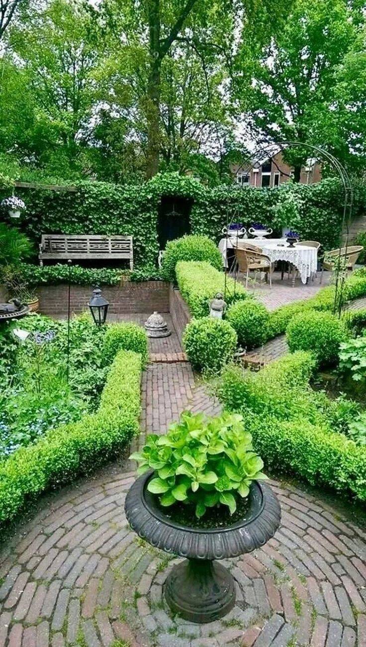 19 Beautiful English Garden Courtyard Ideas To Consider | SharonSable