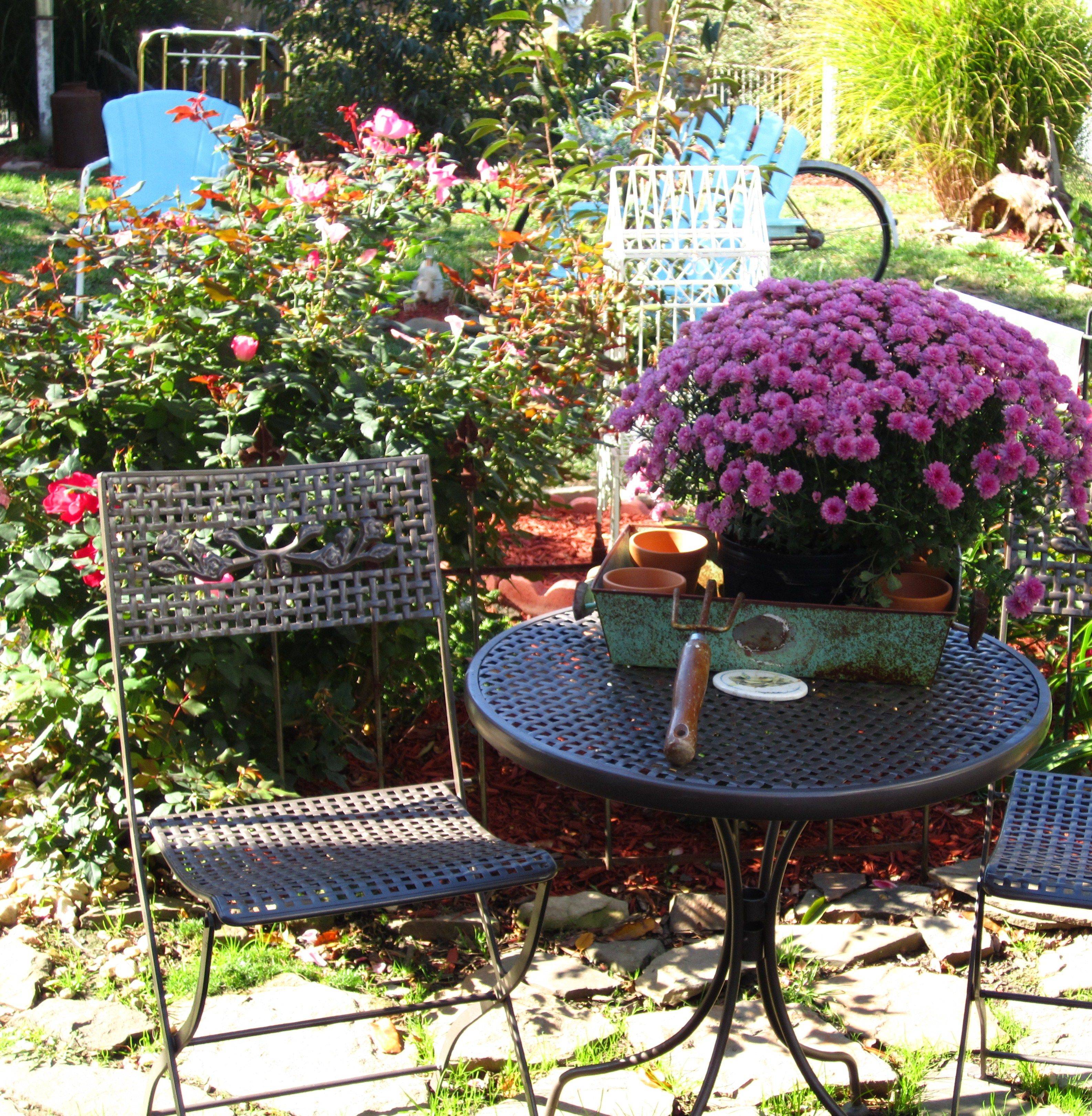 17 Shabby Chic Garden Ideas Worth to Check | SharonSable