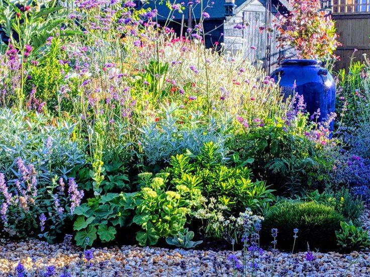 23 Bright Garden Ideas You Should Look | SharonSable