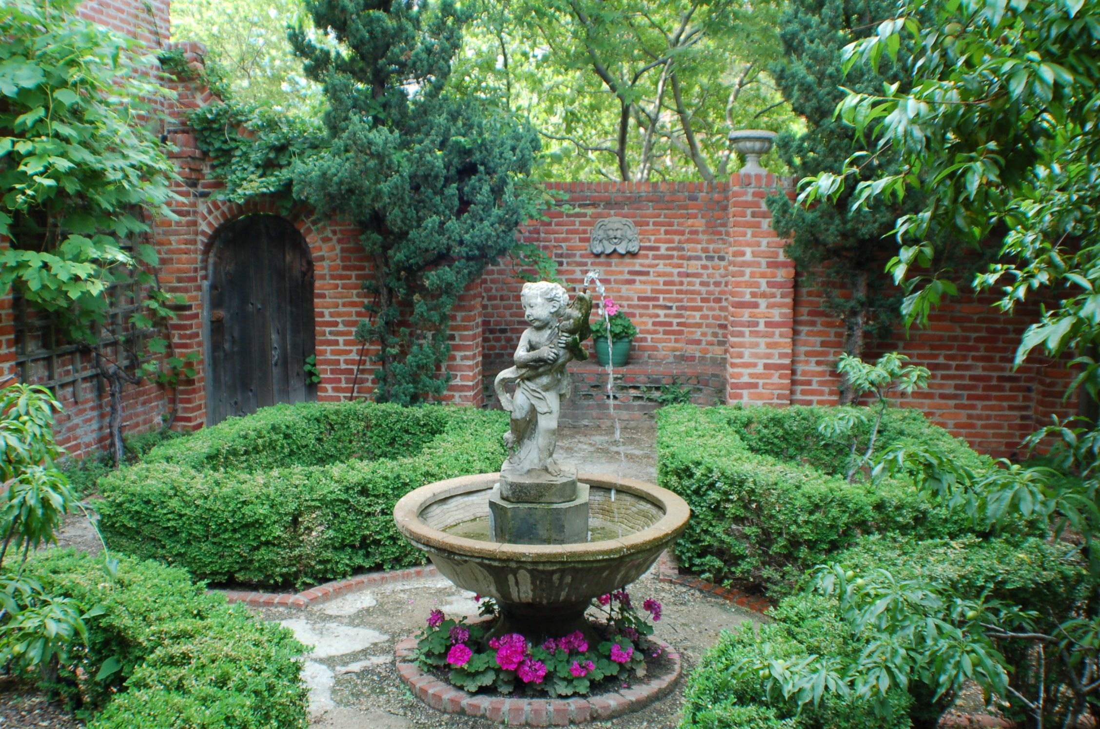 19 Victorian Walled Garden Ideas For This Year | SharonSable