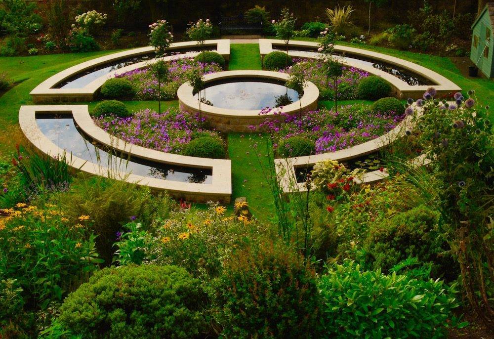 25 Formal Water Garden Ideas Worth a Look | SharonSable