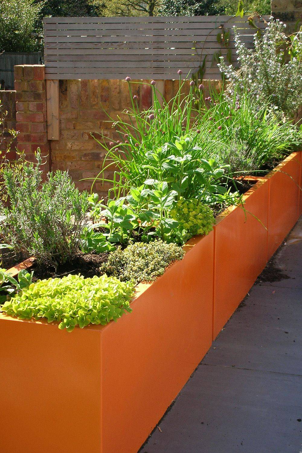 22 Garden Trough Ideas For This Year | SharonSable