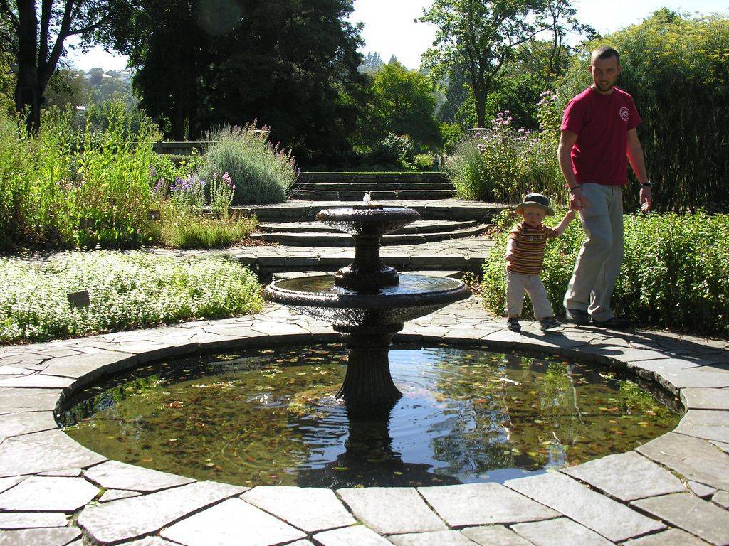 23 Botanical Garden Fountain Ideas To Try This Year | SharonSable