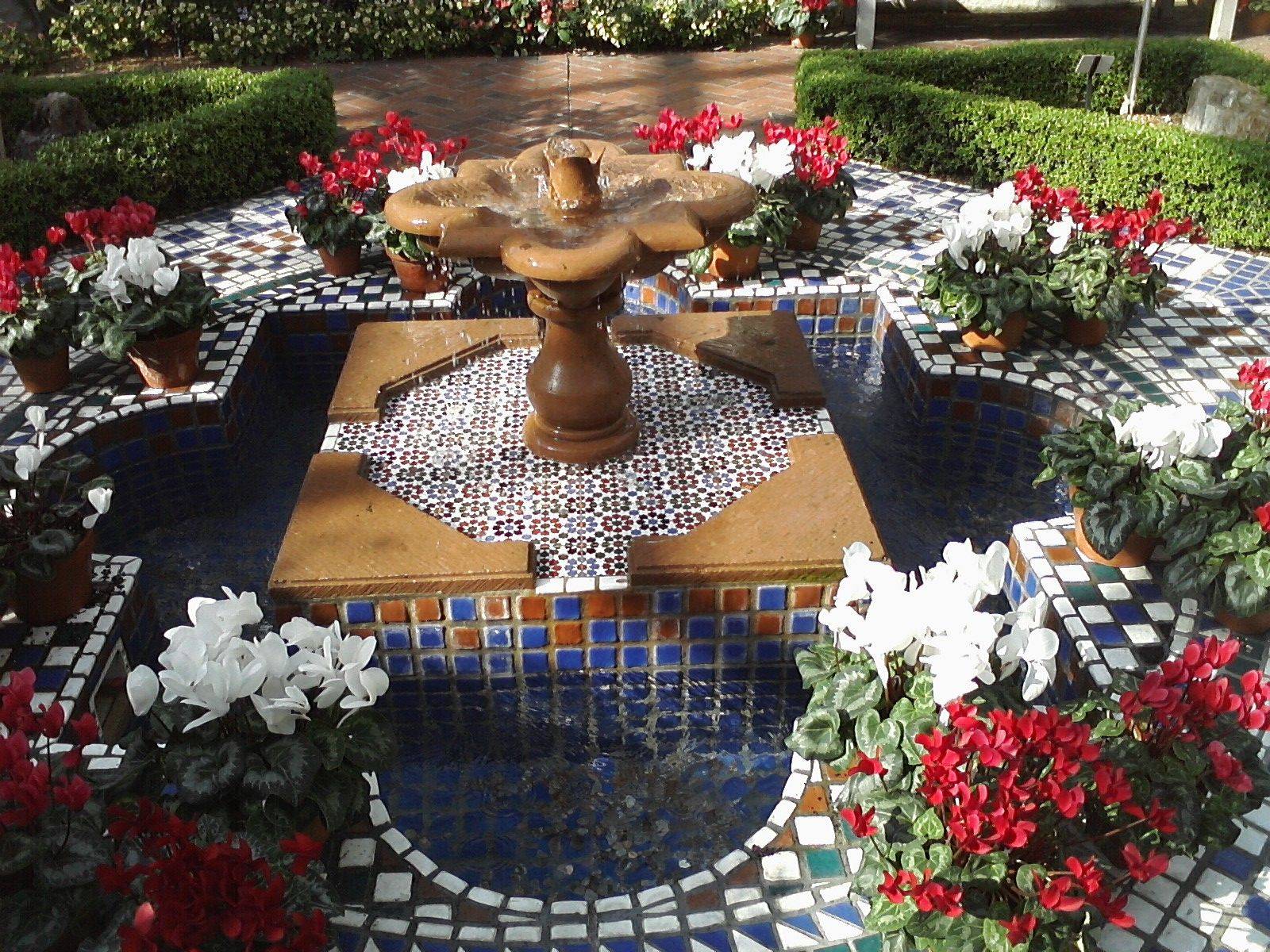 23 Botanical Garden Fountain Ideas To Try This Year | SharonSable