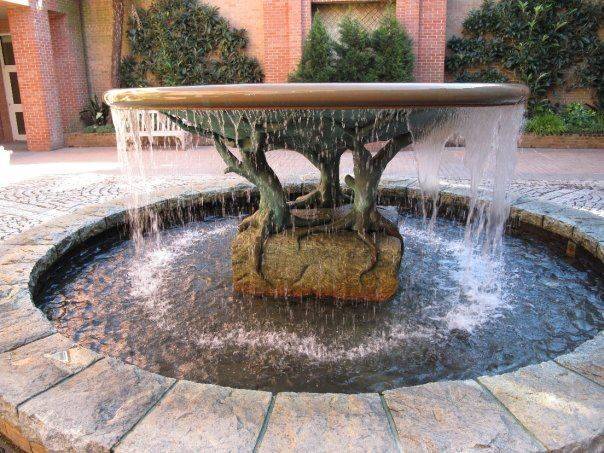 23 Botanical Garden Fountain Ideas To Try This Year | SharonSable