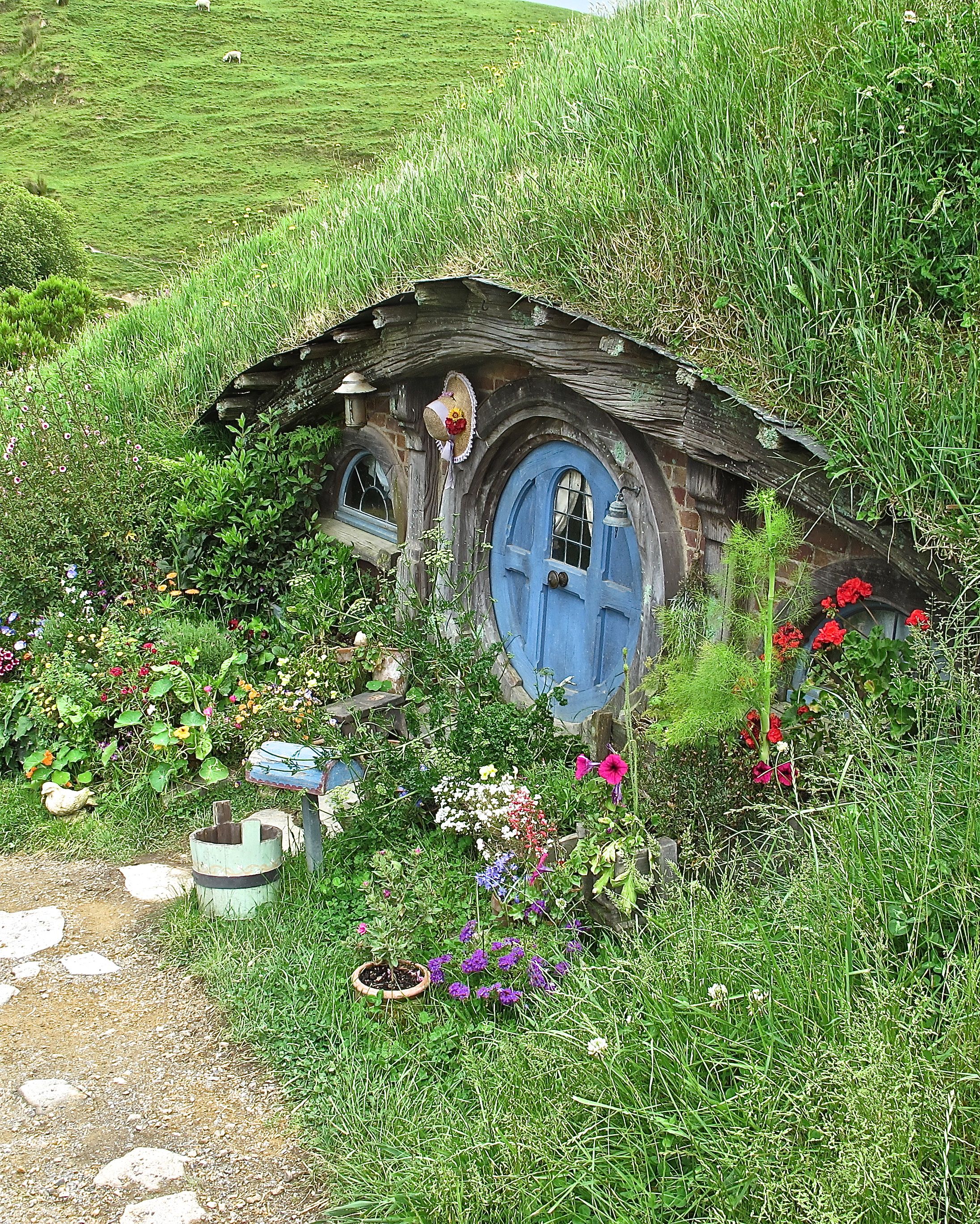 20 Garden Hobbit House Ideas You Gonna Love | SharonSable