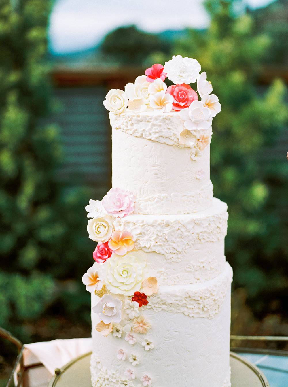 17 Garden Wedding Cake Ideas To Try This Year | SharonSable