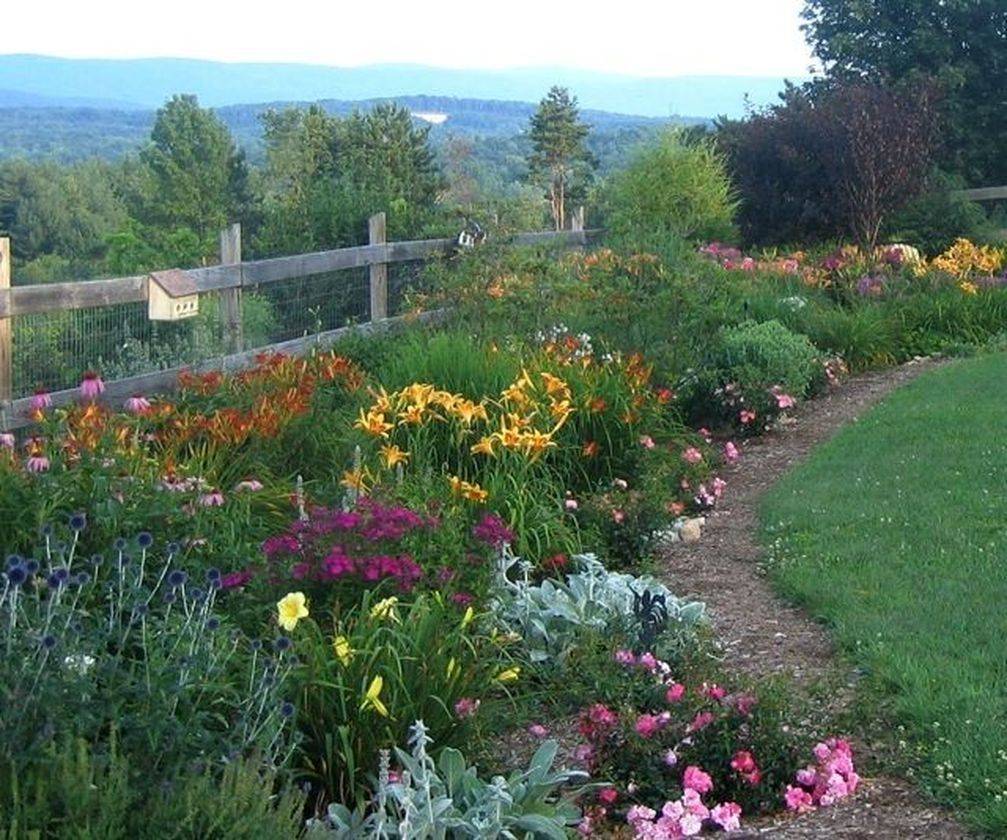 20 Beautiful Fall Garden Ideas Worth a Look | SharonSable