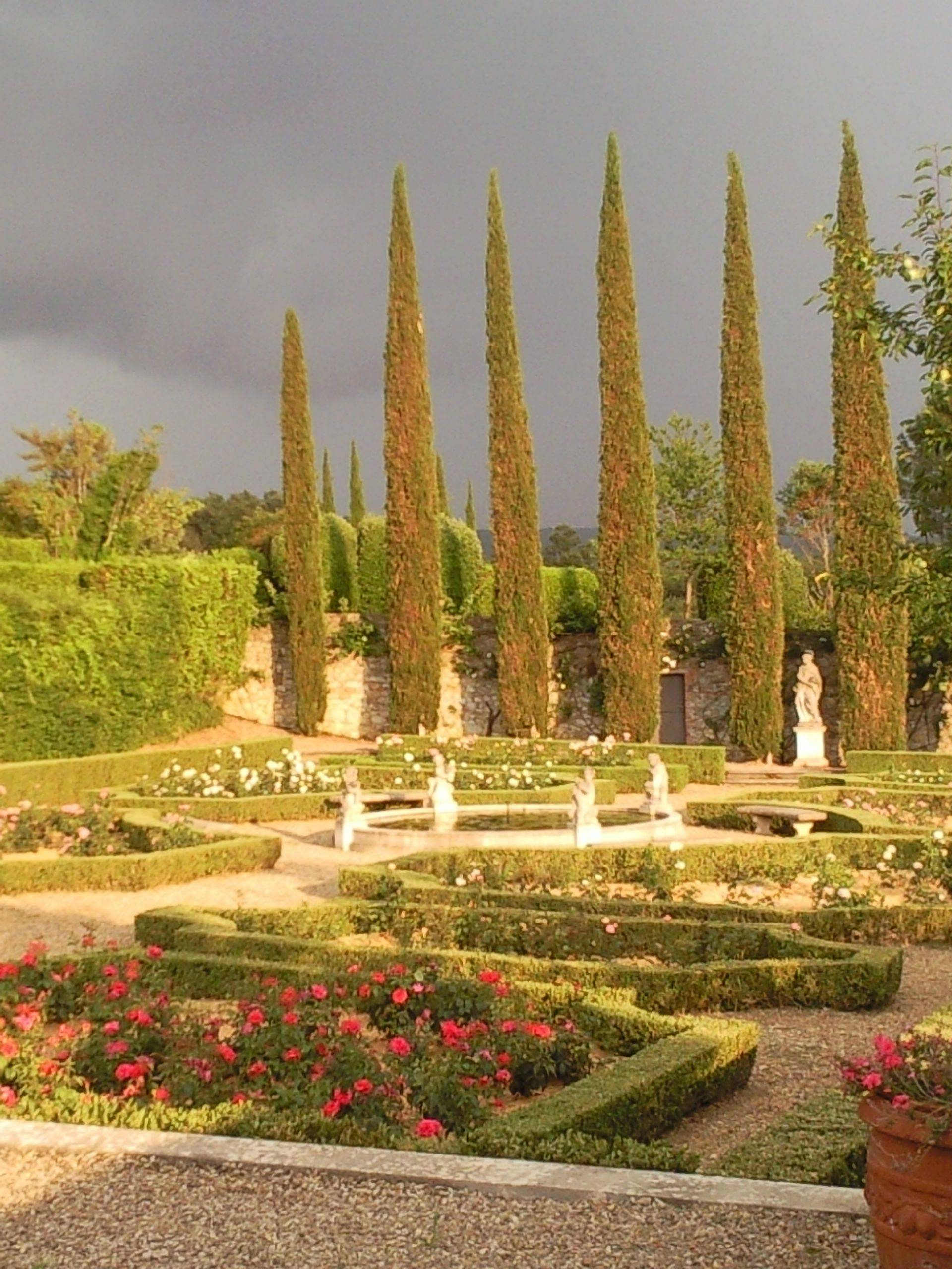 21 Roman Villa Garden Ideas You Cannot Miss | SharonSable