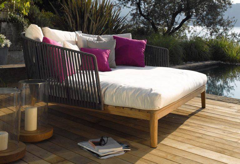 21 Garden Daybed Ideas You Must Look | SharonSable