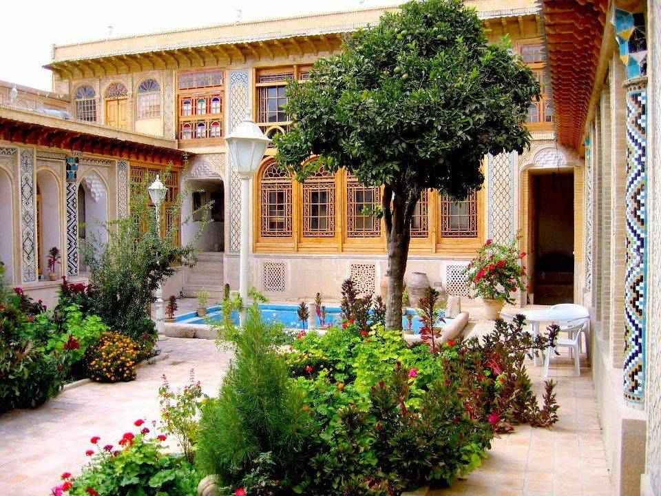 22 Persian Garden Courtyard Ideas To Try This Year | SharonSable