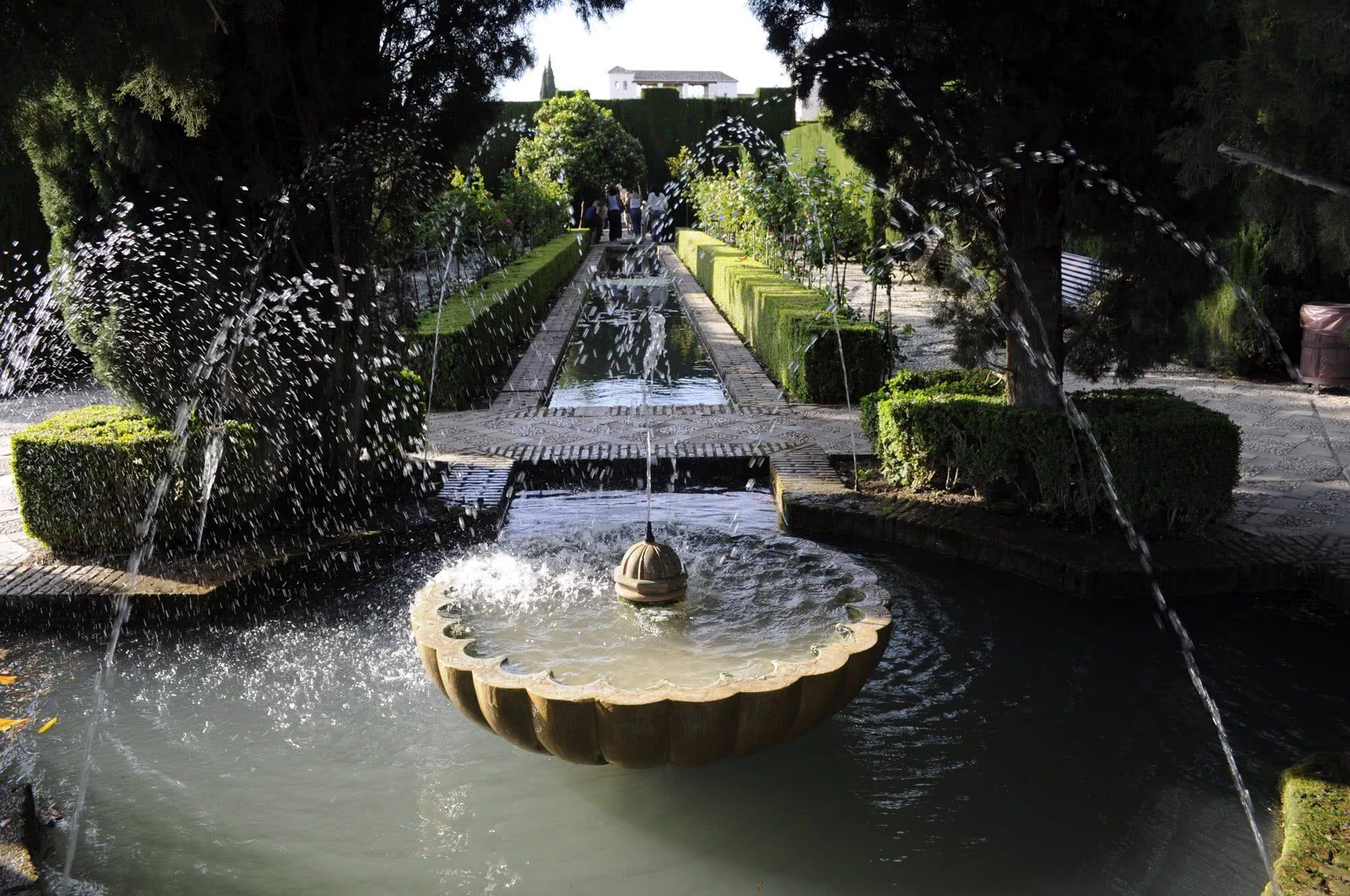 21 Generalife Garden Ideas For This Year | SharonSable