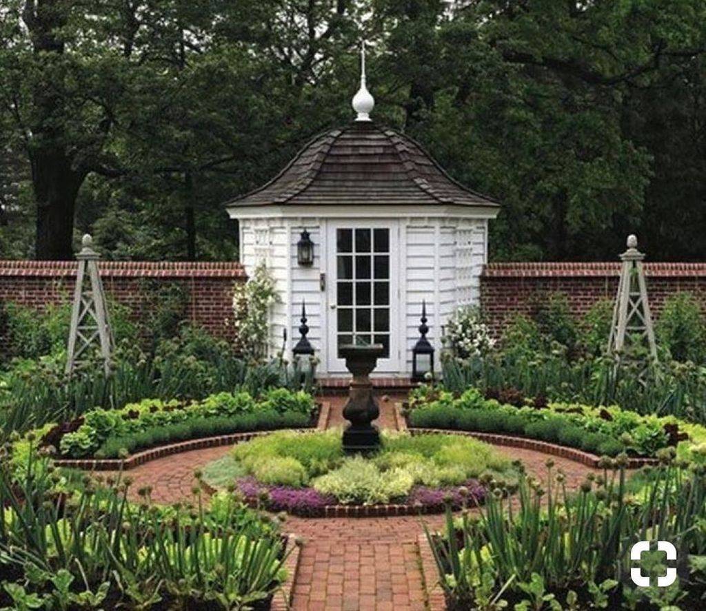 21 Folly Garden Design Ideas You Cannot Miss | SharonSable