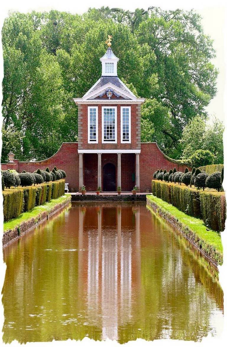 21 Folly Garden Design Ideas You Cannot Miss | SharonSable