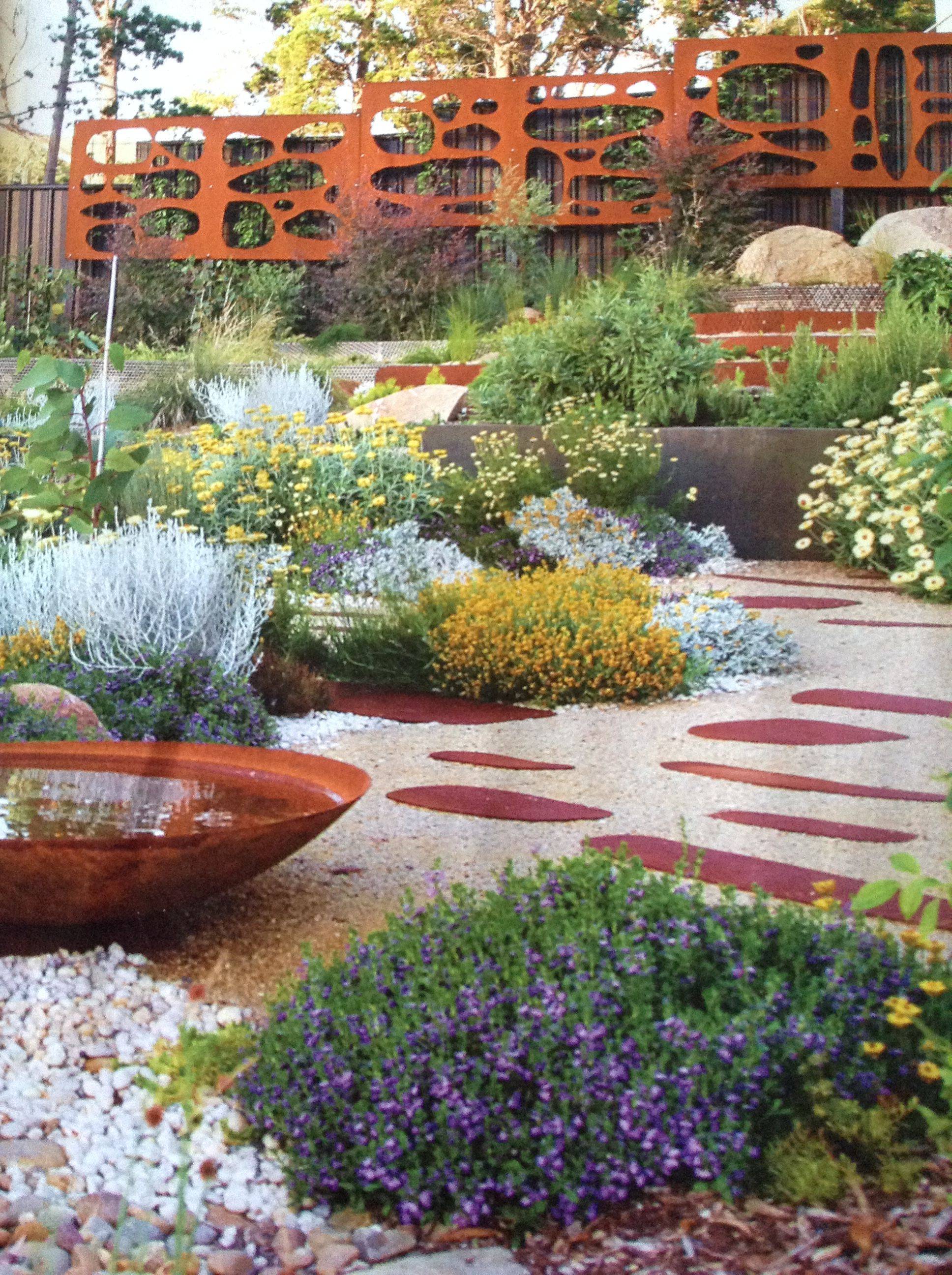 24 Native Garden Front Yard Ideas You Should Check | SharonSable