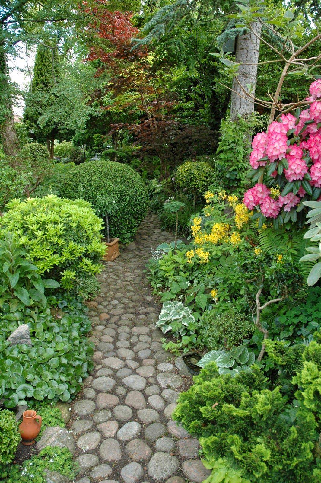 24 Shade Garden Pathways Ideas For This Year | SharonSable