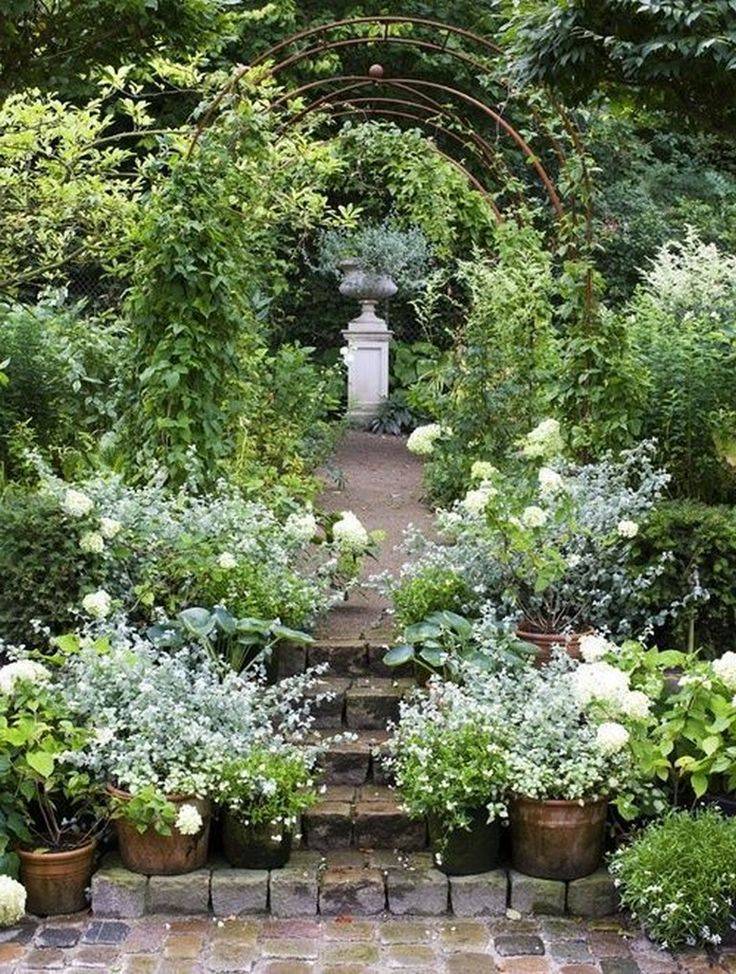 20 White Garden Landscaping Ideas For This Year | SharonSable