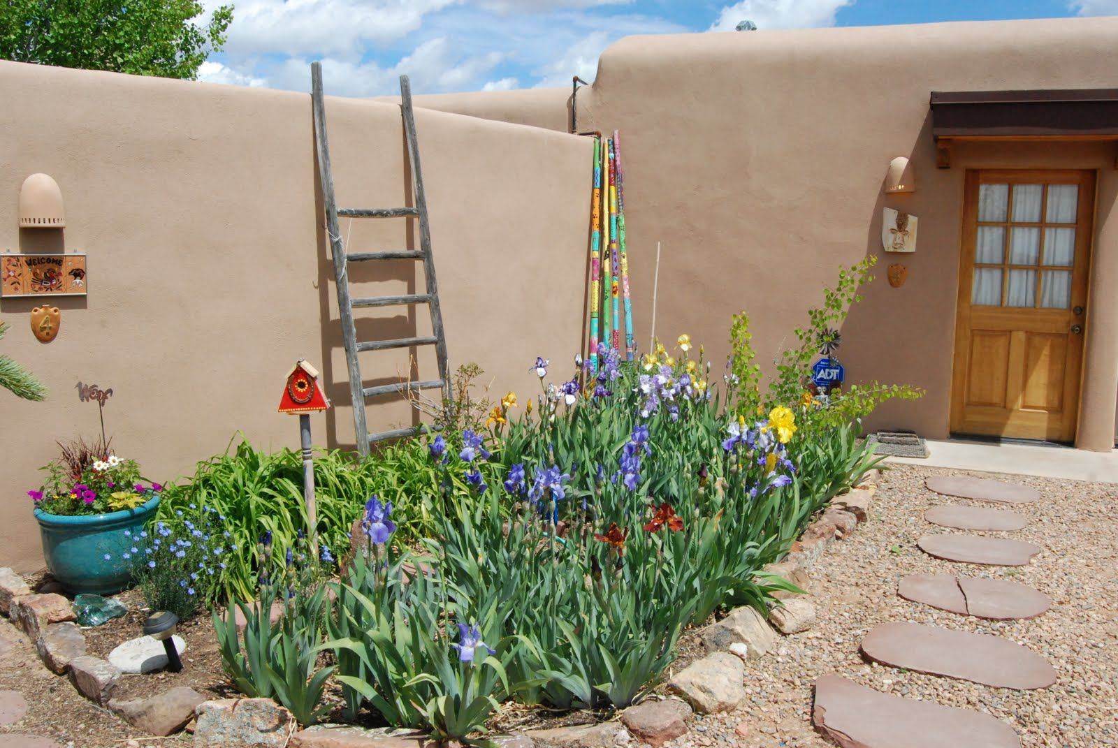 21 Santa Fe Style Garden Ideas You Cannot Miss | SharonSable