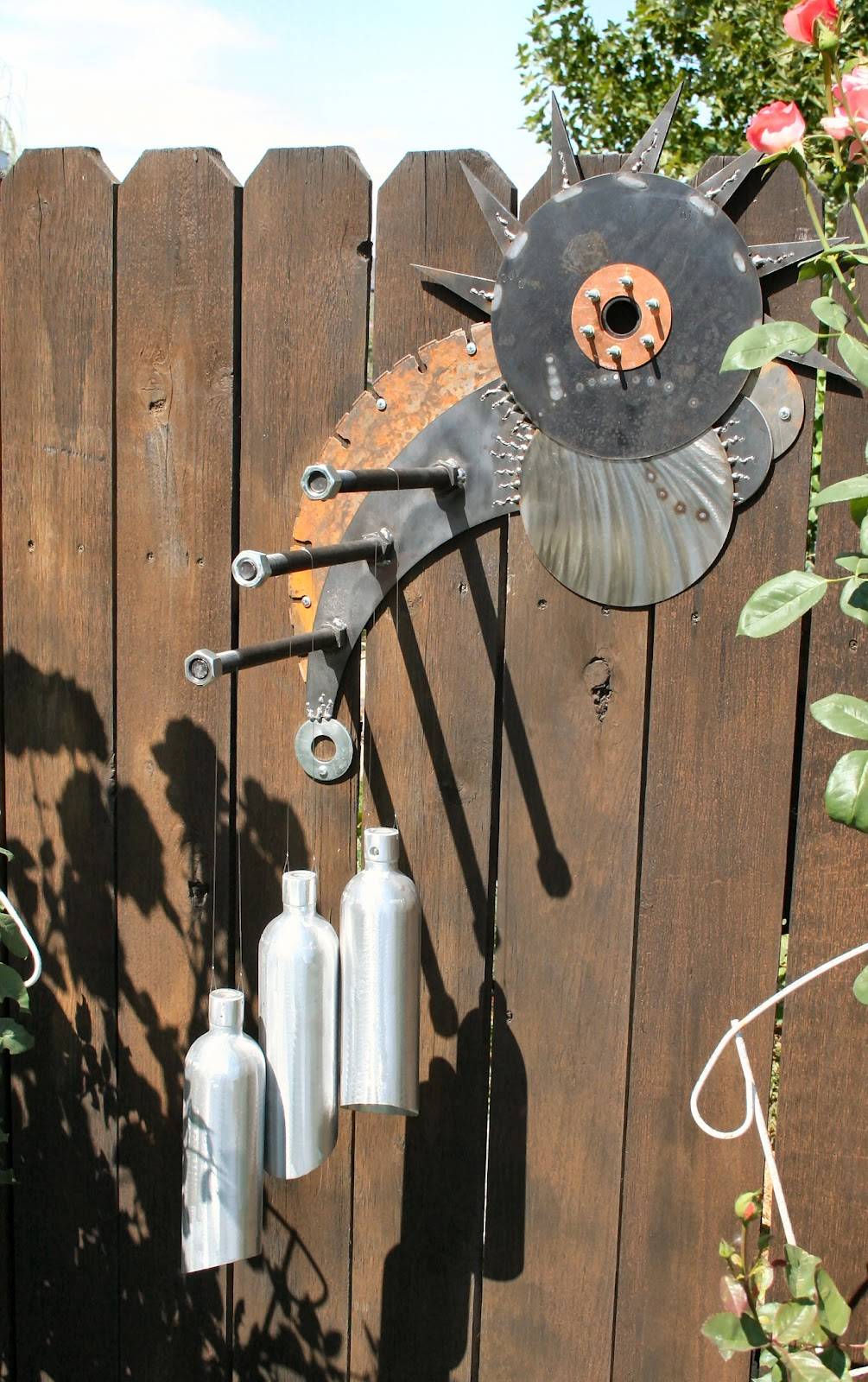 20 Metal Garden Yard Art Made From Tools Ideas You Cannot Miss ...