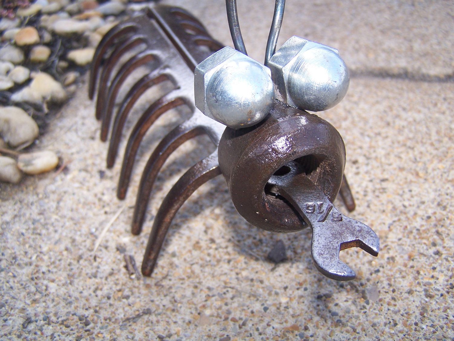 20 Metal Garden Yard Art Made From Tools Ideas You Cannot Miss ...