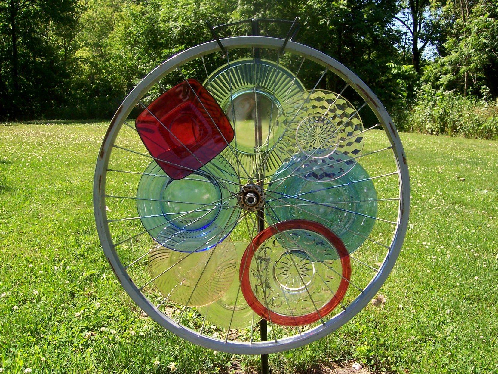 19 Bicycle Wheel Garden Art Ideas You Must Look | SharonSable