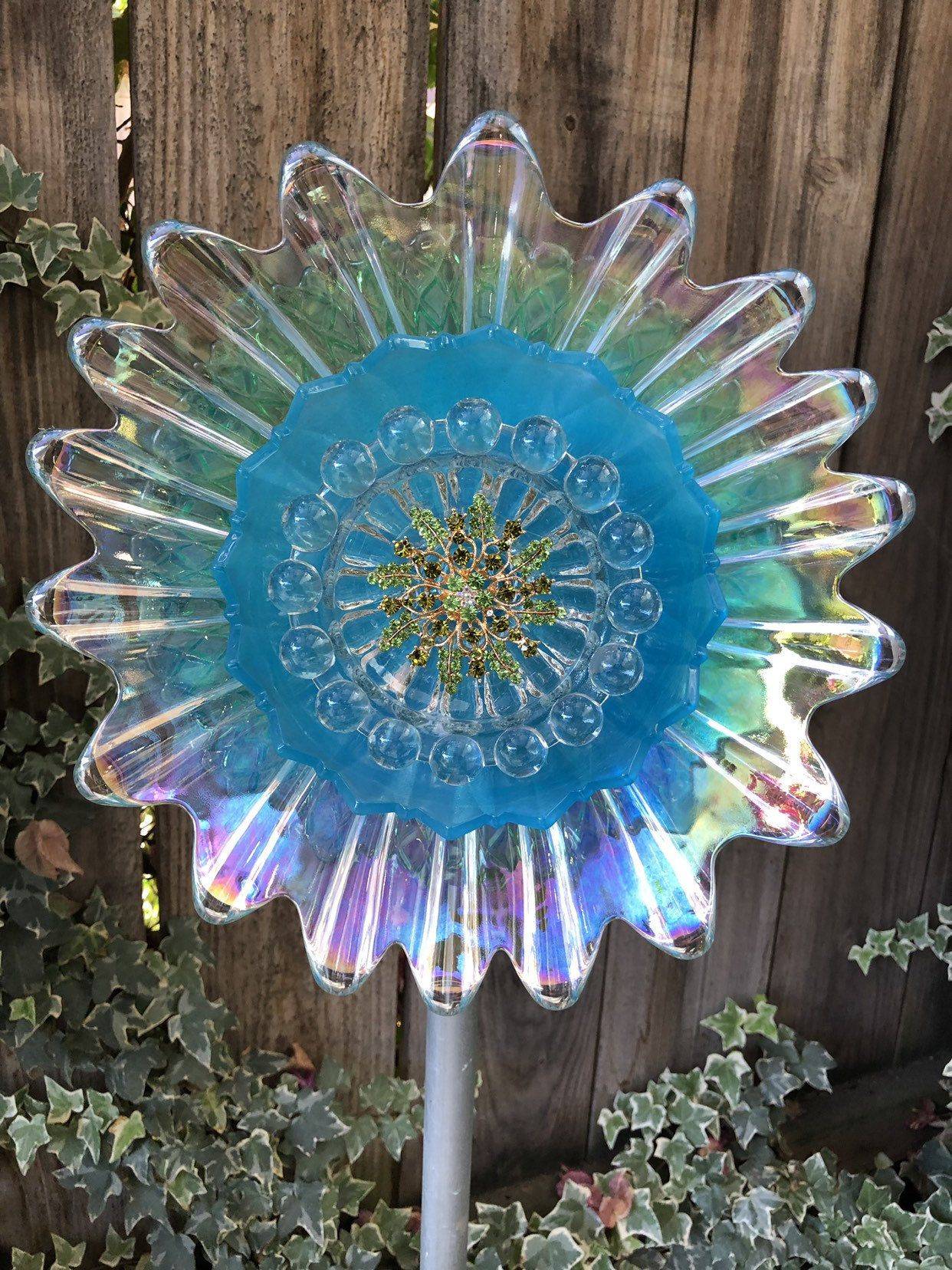 21 DIY Glass Plate Garden Flowers Ideas You Must Look | SharonSable