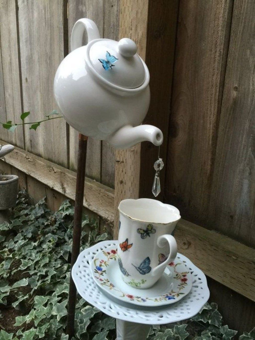25 Teapot Garden Art Ideas To Try This Year | SharonSable