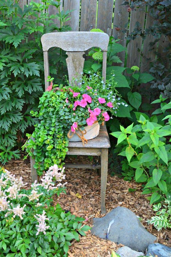 23 Whimsical Art Garden Flowers Ideas You Should Look | SharonSable