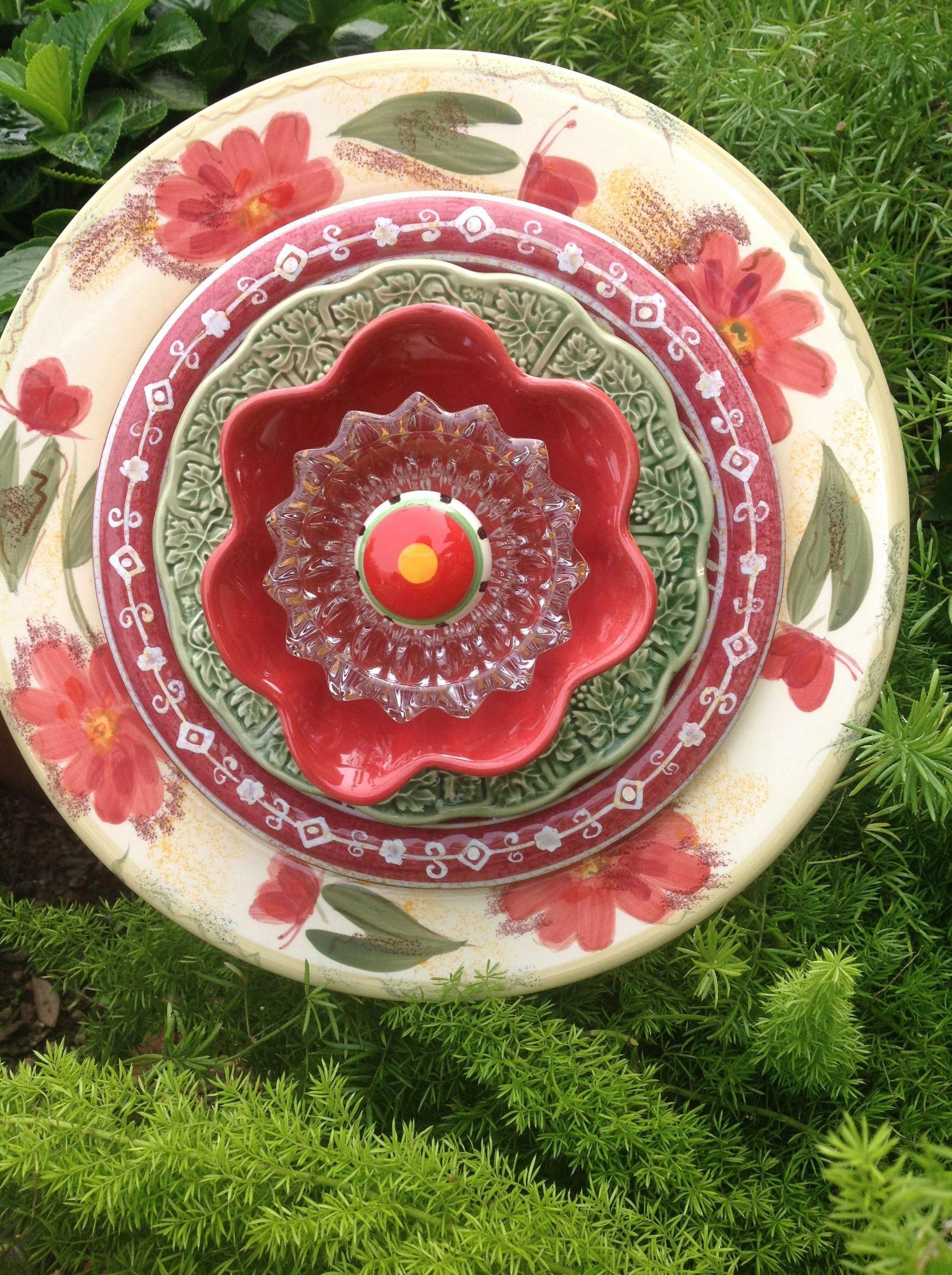 22 Garden Plate Decor Ideas To Consider | SharonSable