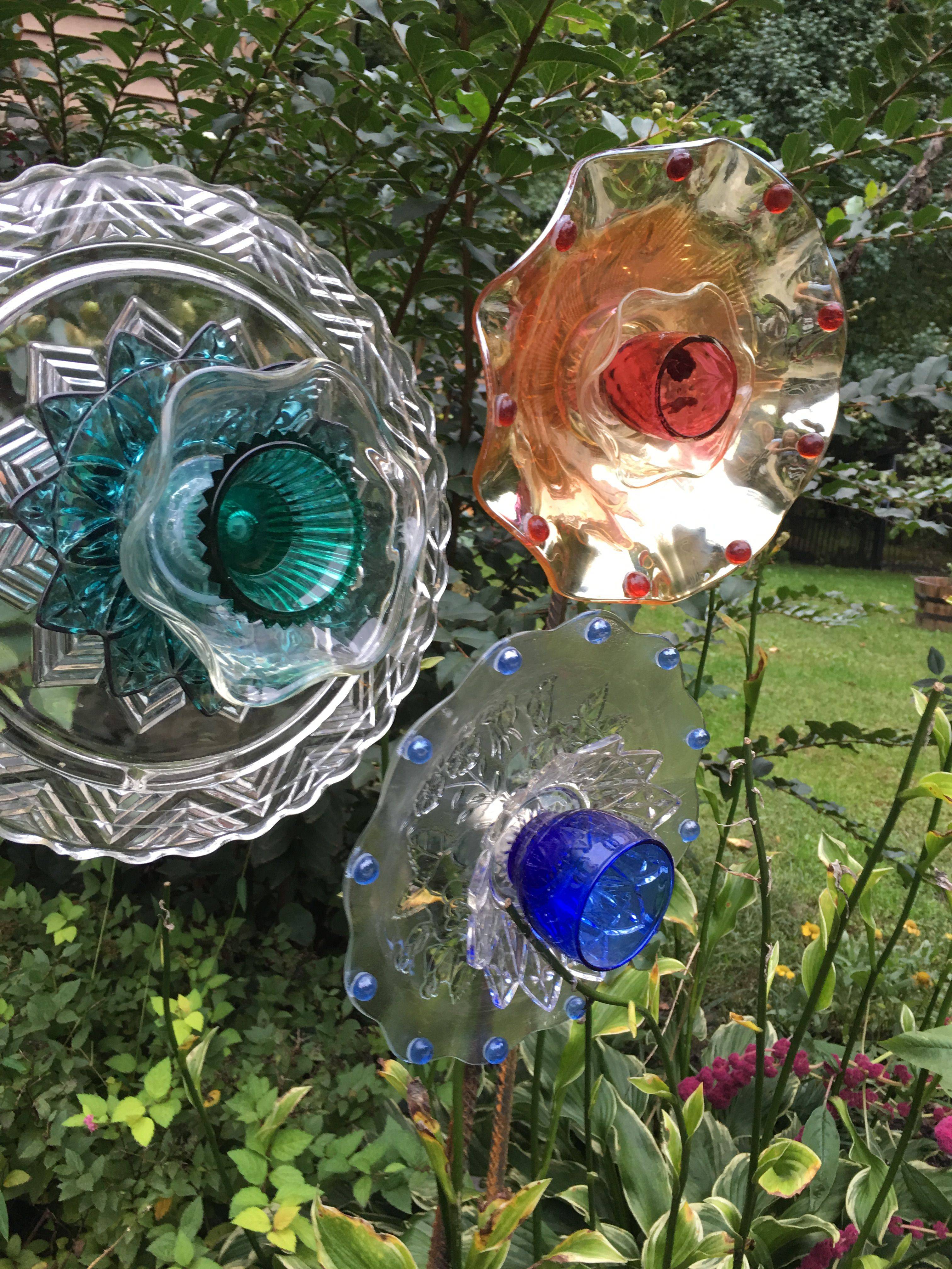 25 Glass Flowers for the Garden Ideas You Cannot Miss | SharonSable
