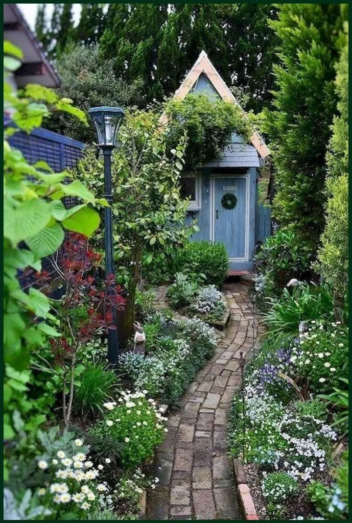 23 Simple Cottage Garden Ideas To Try This Year | SharonSable