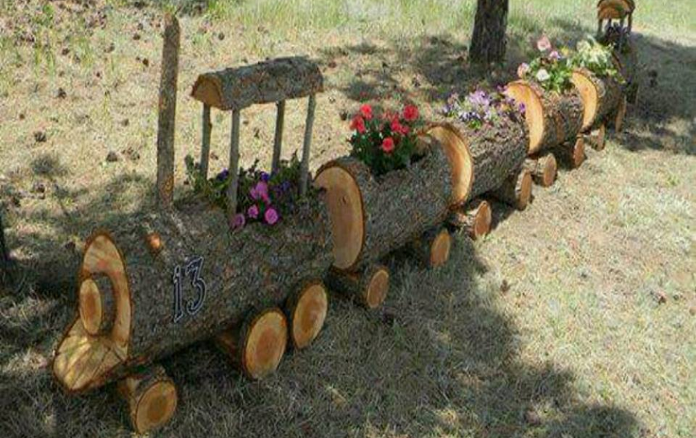 22 Garden Wooden Log Train Planter Ideas You Cannot Miss | SharonSable