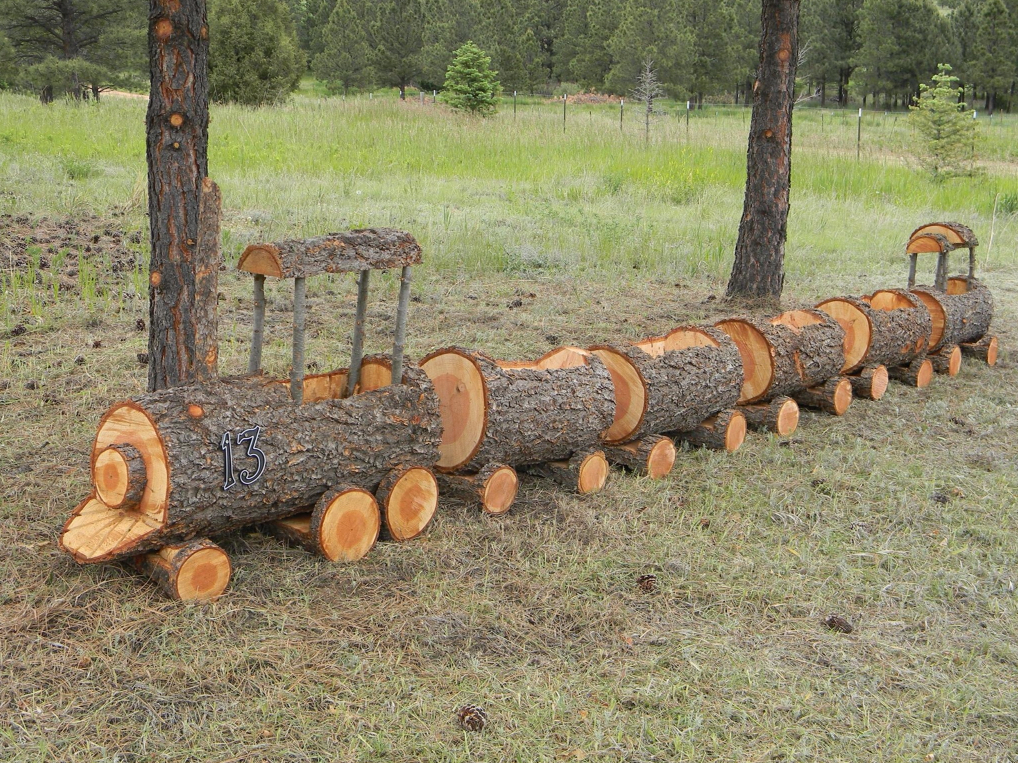 22 Garden Wooden Log Train Planter Ideas You Cannot Miss | SharonSable