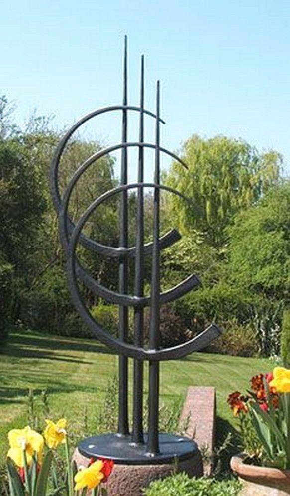 21 Welding Garden Sculpture Ideas To Consider | SharonSable
