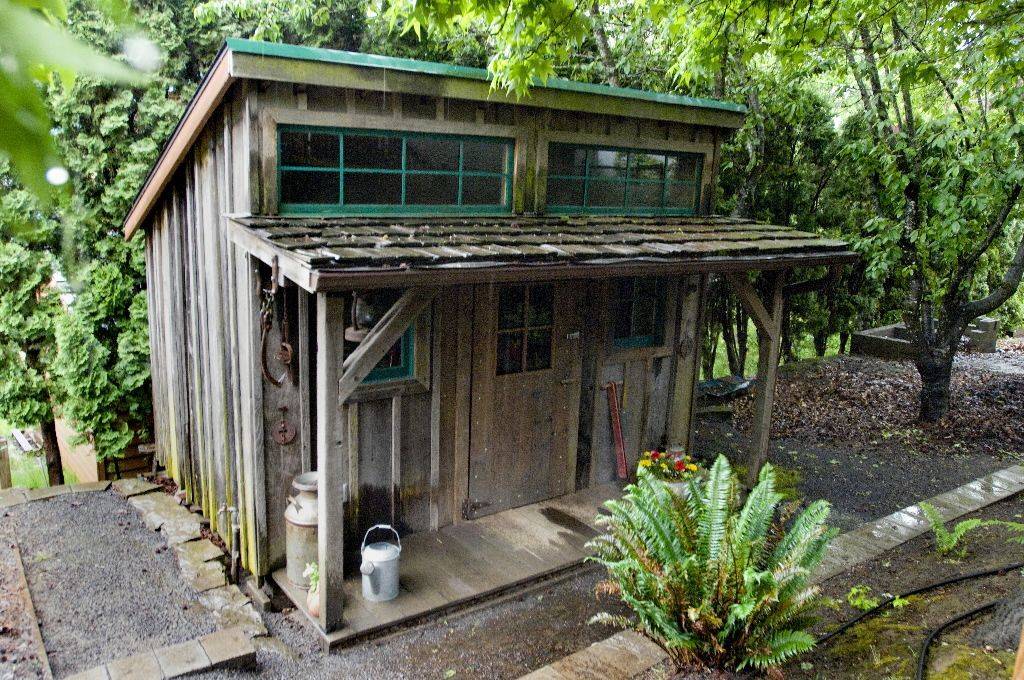 12 Country Sampler Cute Garden Shed Ideas You Must Look | SharonSable