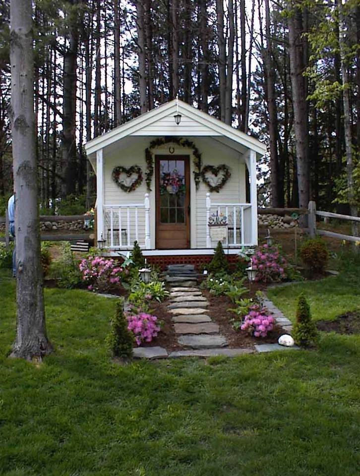 12 Country Sampler Cute Garden Shed Ideas You Must Look | SharonSable