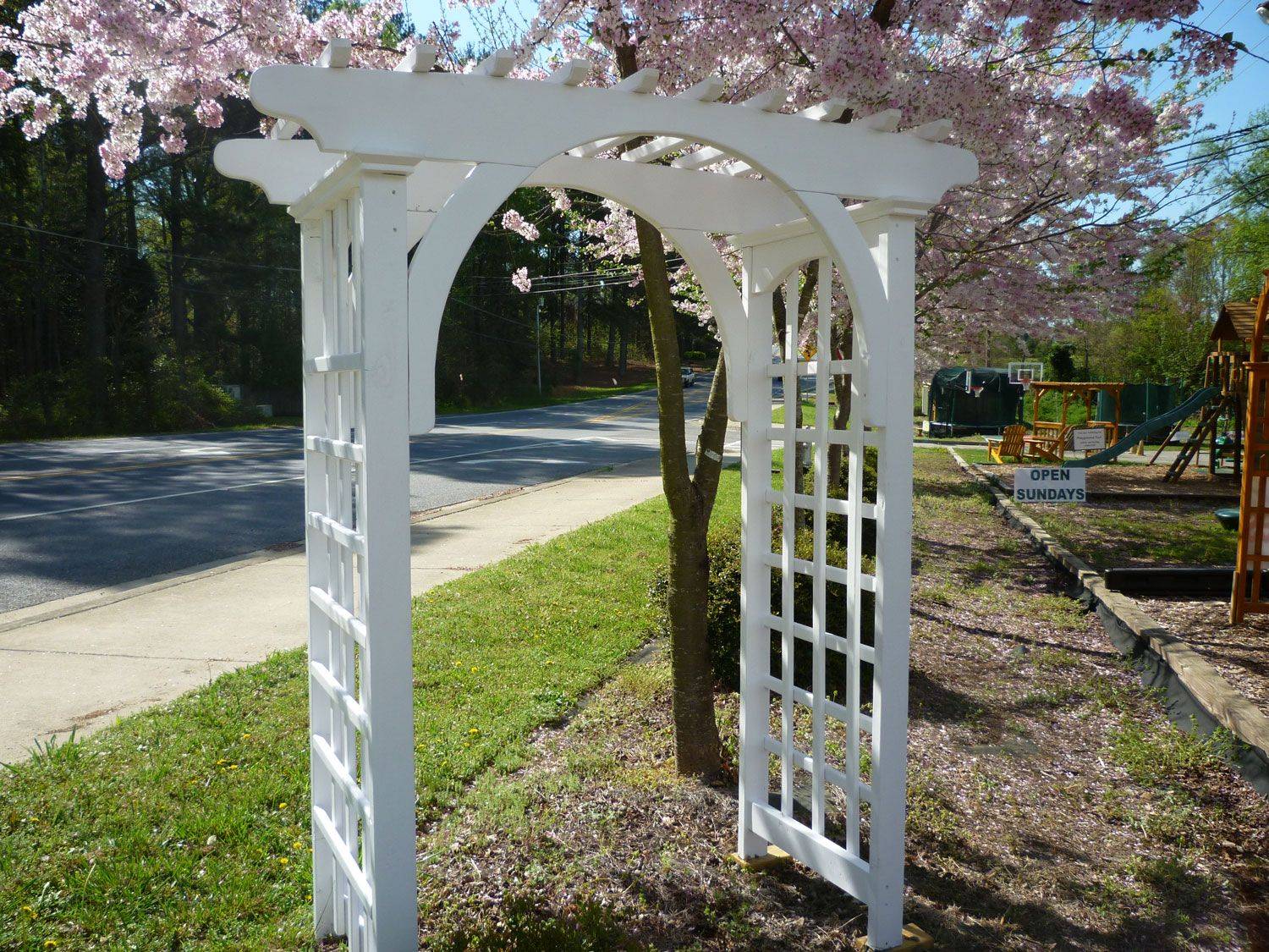 19 White Garden Arch Ideas You Must Look | SharonSable