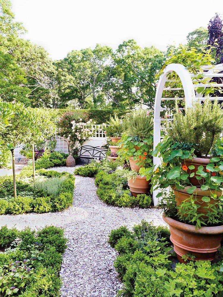 23 Front Yard Potager Garden Ideas To Try This Year | SharonSable