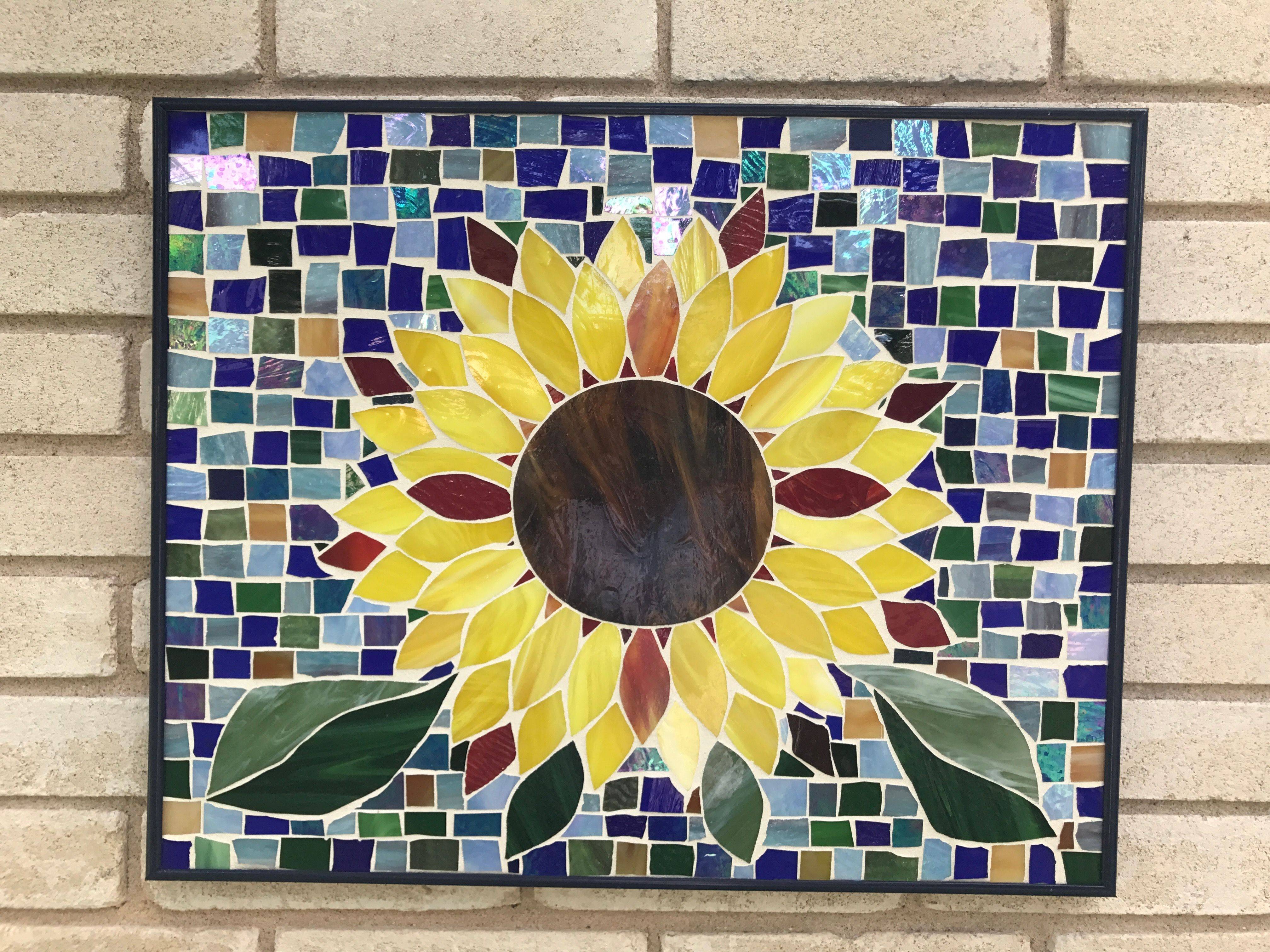 23 Mosaic Stained Glass Garden Art Ideas You Cannot Miss | SharonSable