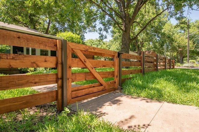 25 Rustic Country Garden Fence Ideas You Should Look | SharonSable