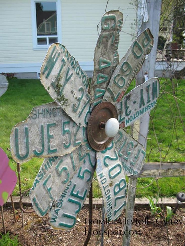 24 Upcycled Garden Sculptures Ideas Worth to Check | SharonSable