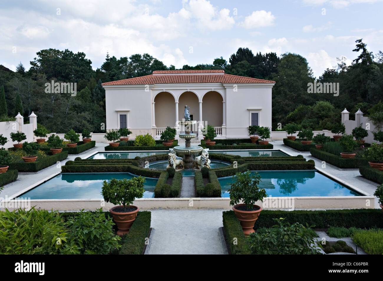 21 Italian Renaissance Grotesque Garden Ideas You Gonna Love | SharonSable