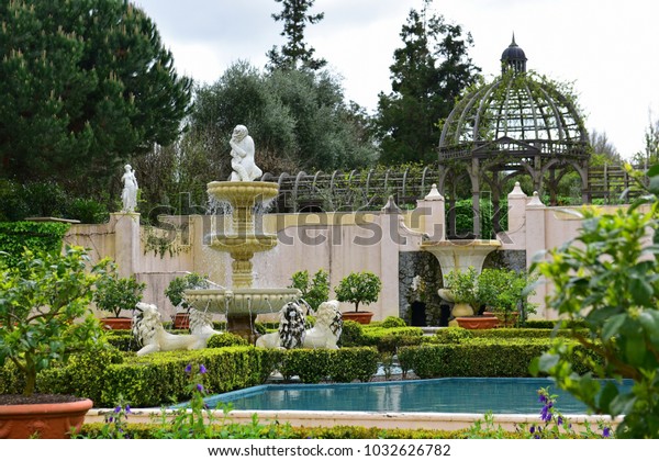 21 Italian Renaissance Grotesque Garden Ideas You Gonna Love | SharonSable