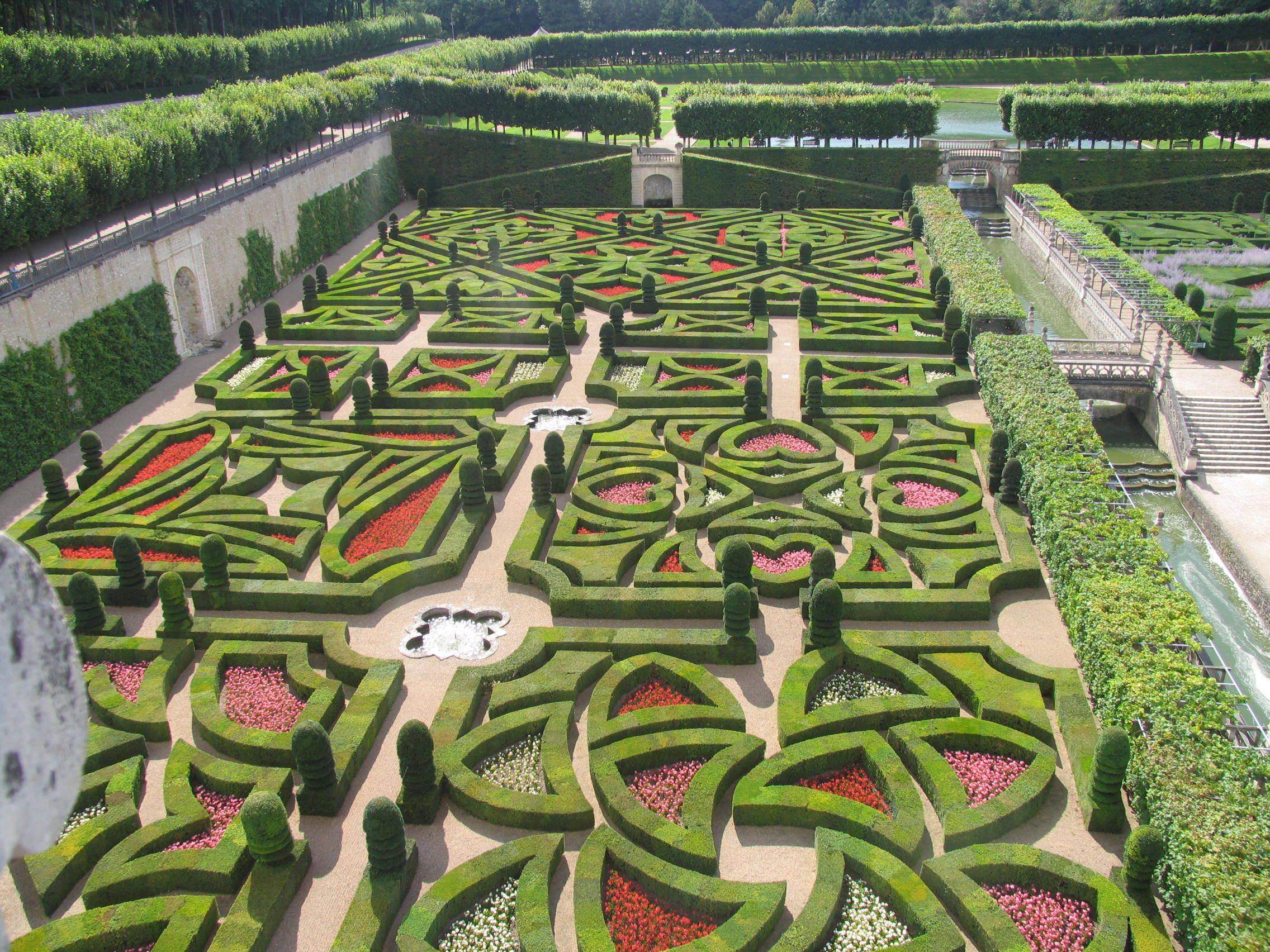 22 Loire Valley Garden Ideas For This Year | SharonSable